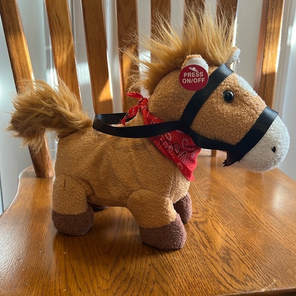 Sound N Light Animatronics Co | Toys | Animated Horse | Poshmark